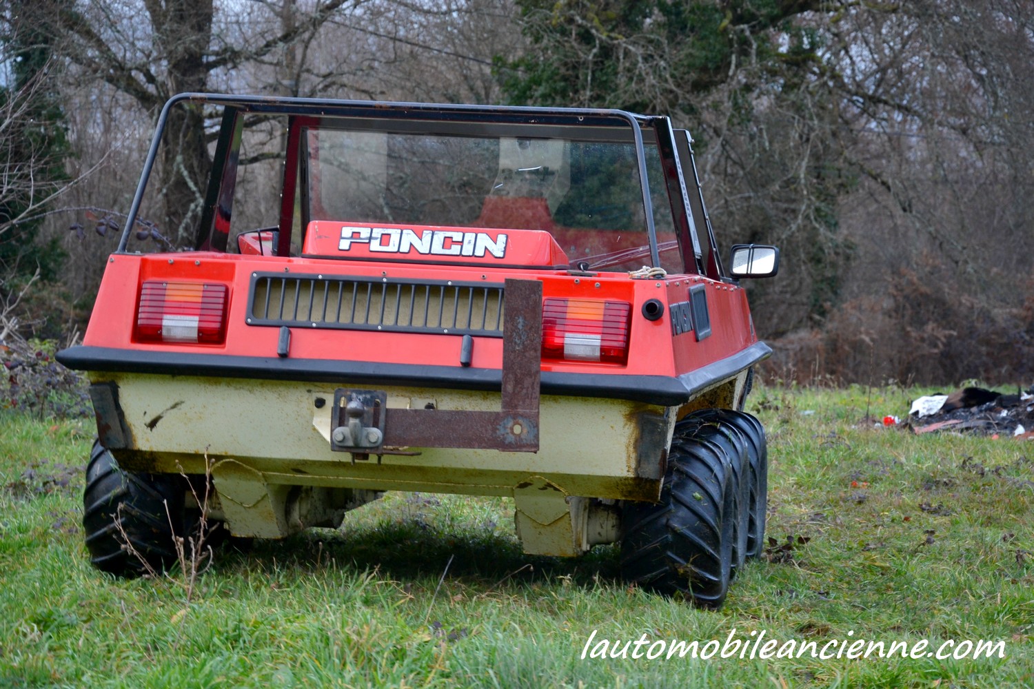Poncin VP2025 - 1983 - l'Automobile Ancienne