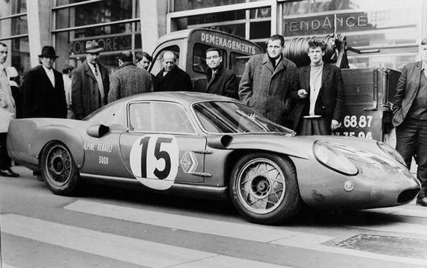 Alpine A211 (1967) - l'Automobile Ancienne