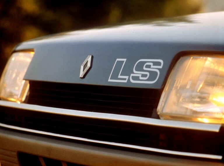 Renault 5 LS (1974-1975) - l'Automobile Ancienne