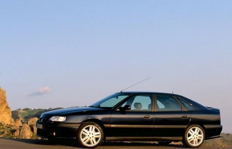 Renault Safrane Biturbo (1994-1996) - l'Automobile Ancienne