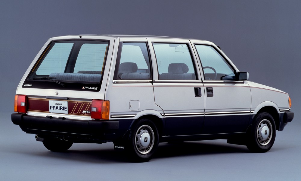 Nissan Prairie (1982-1988) - l'Automobile Ancienne
