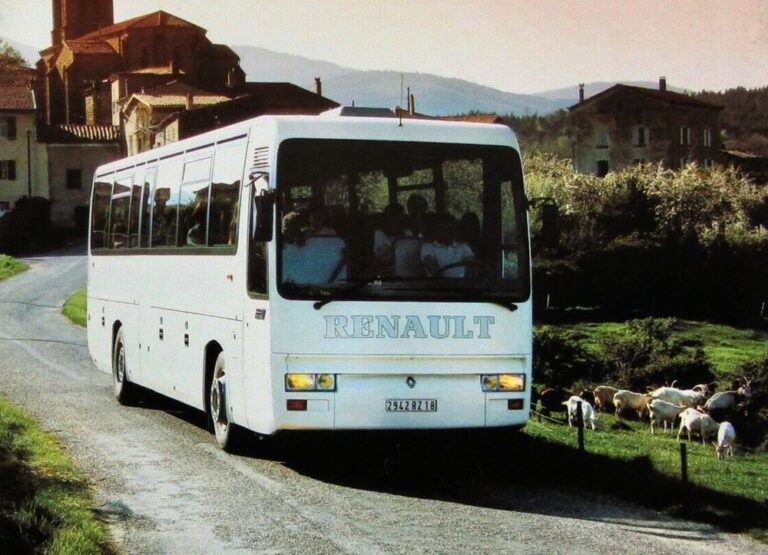 La page du Renault FR1 - l'Automobile Ancienne