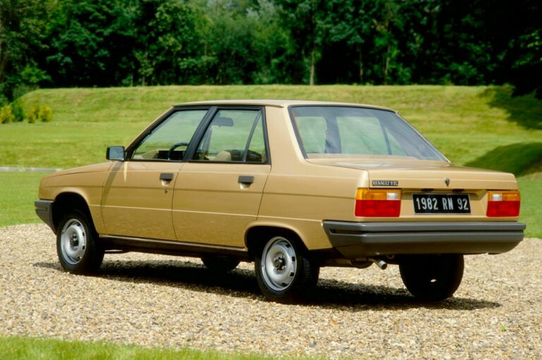 La page de la Renault 9 - l'Automobile Ancienne