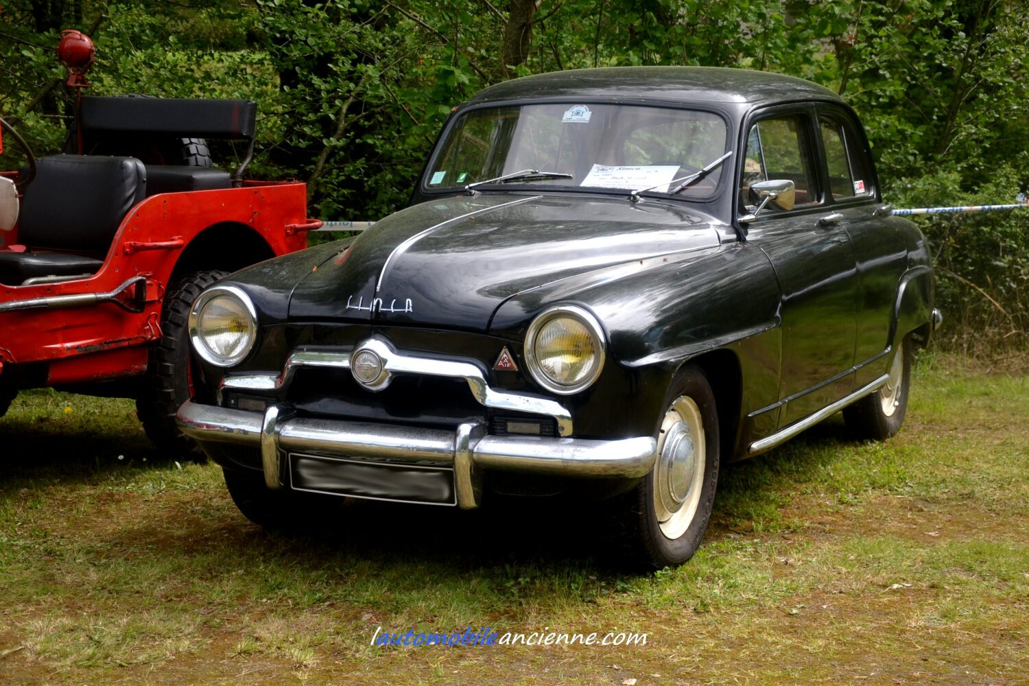 La page de la Simca Aronde - l'Automobile Ancienne